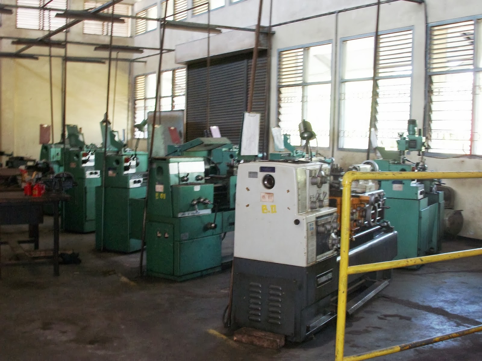 SMK N 2 TERBANGGI BESAR: BENGKEL MESIN