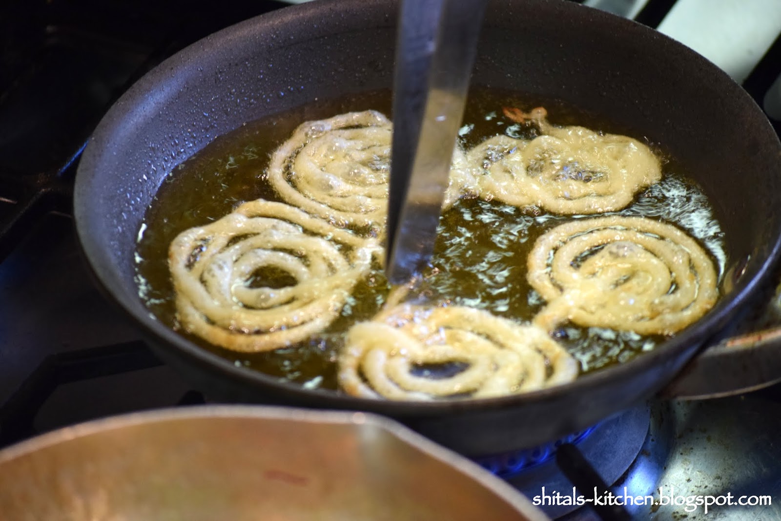 Shital's-Kitchen: Jalebi/ Chocolate Jalebi/Chocolebi