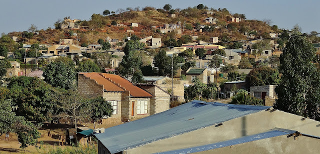 Go with Henry: Rural South Africa - Kanyamazane in Mpumalanga province