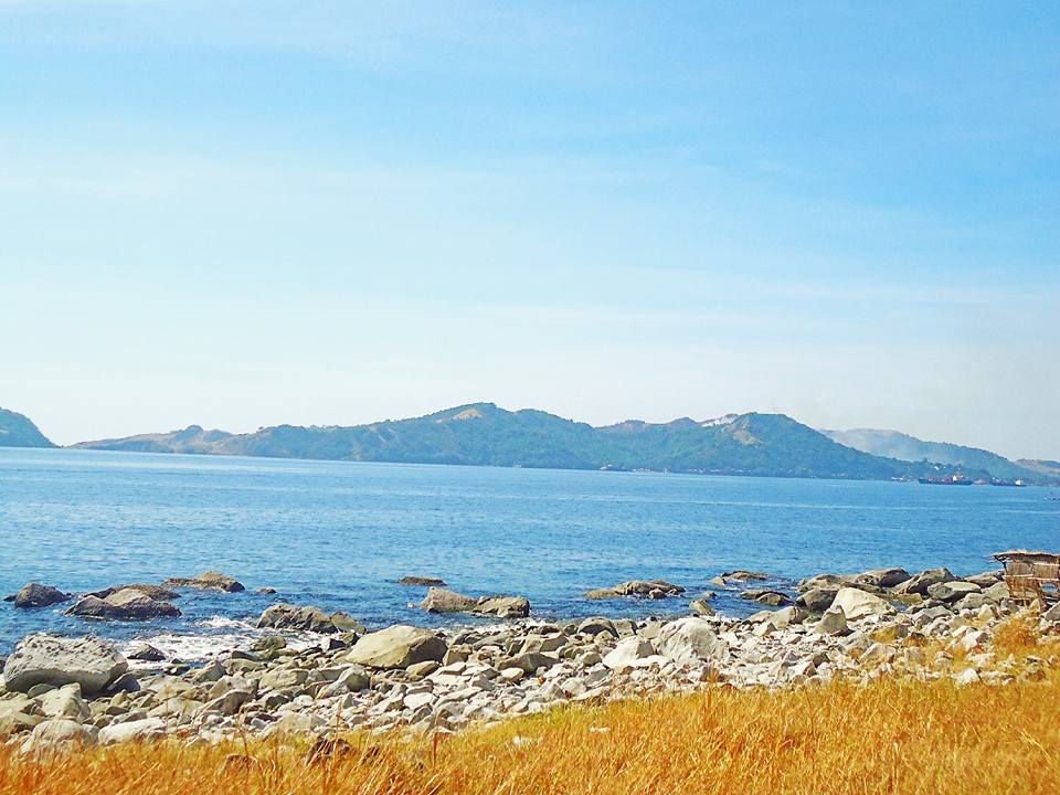 DIY Itinerary Guide to Sisiman Bay: Pebble Beach, Lighthouse, Summit ...