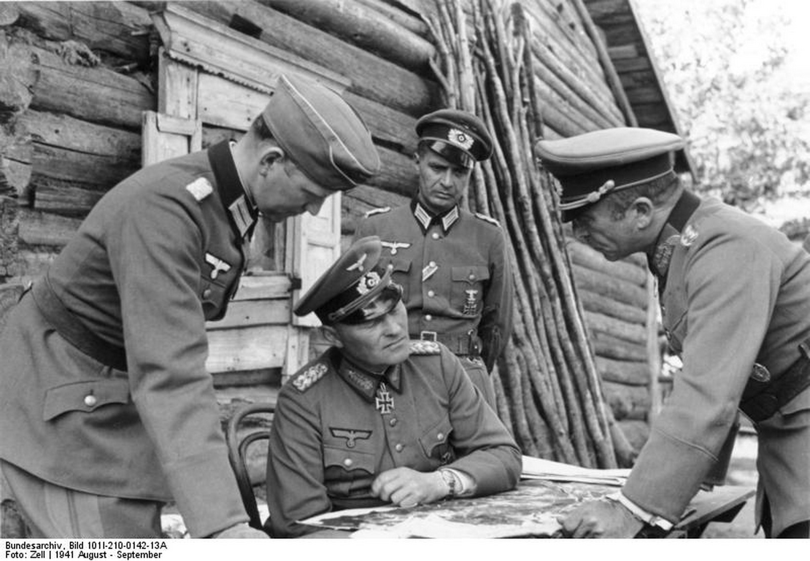 World War II Pictures In Details: Generaloberst Hoepner With Officers ...