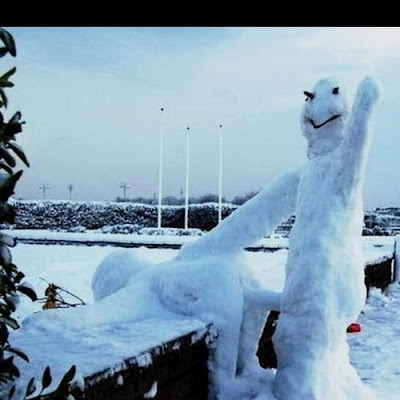 Palpatine's Pit: Very rude snowman