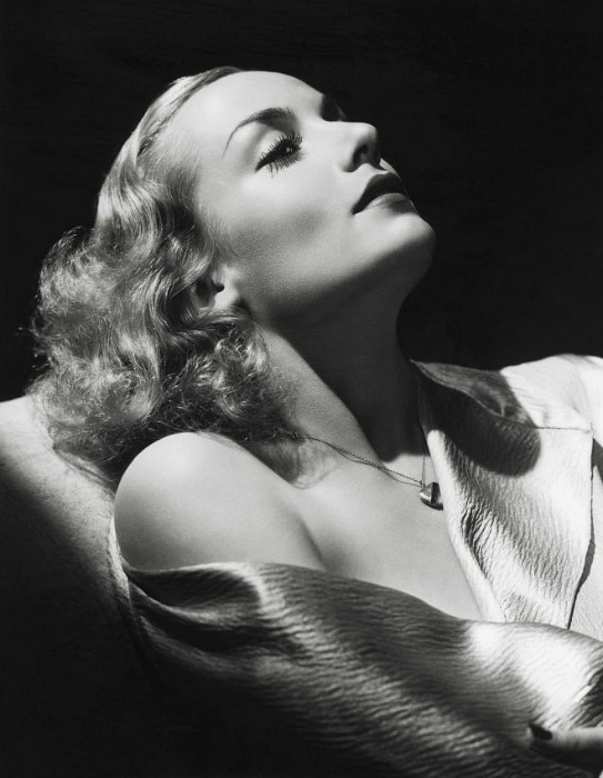 Photographer: George Hurrell's Hollywood Glamour Portraits [ Being Ron ]
