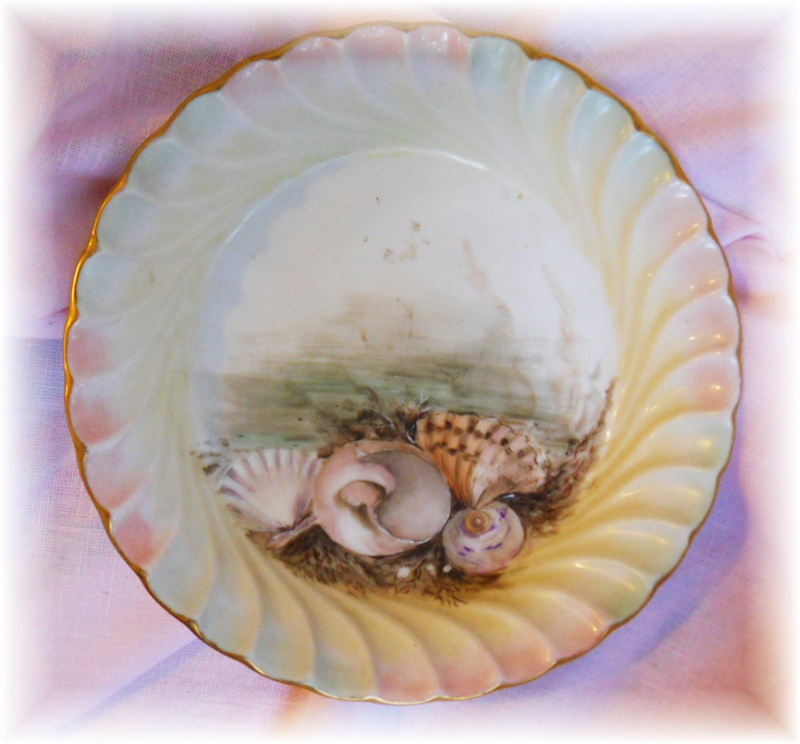 Bubbles of Joy: Vintage Pink Seashell Bowls!