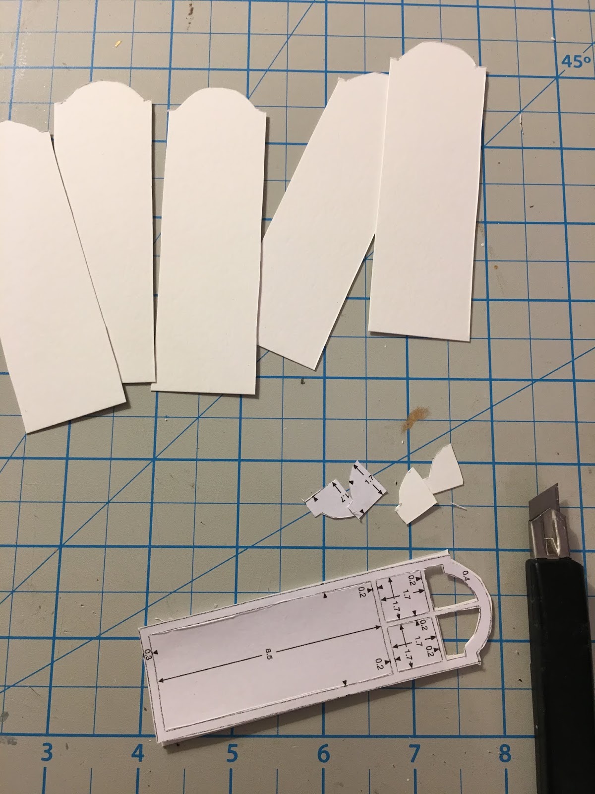 Maison Decor: Creating French Miniatures