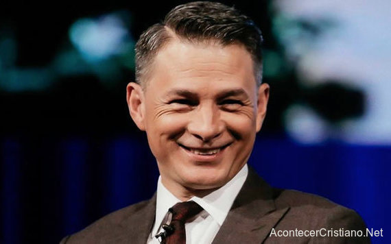 Cash Luna desmiente la noticia de su muerte: "Aquí ando vivito y ...