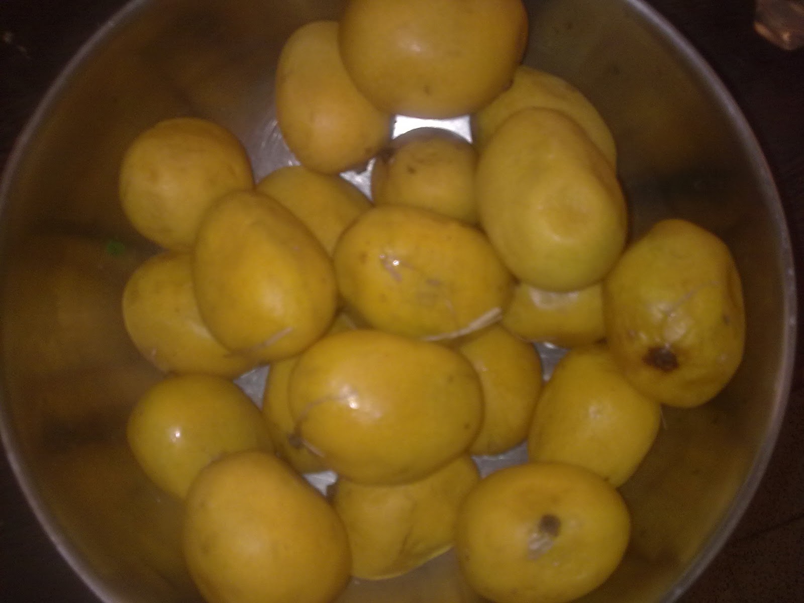 Ambyacha sasam in konkani or Mango in raw coconut masala