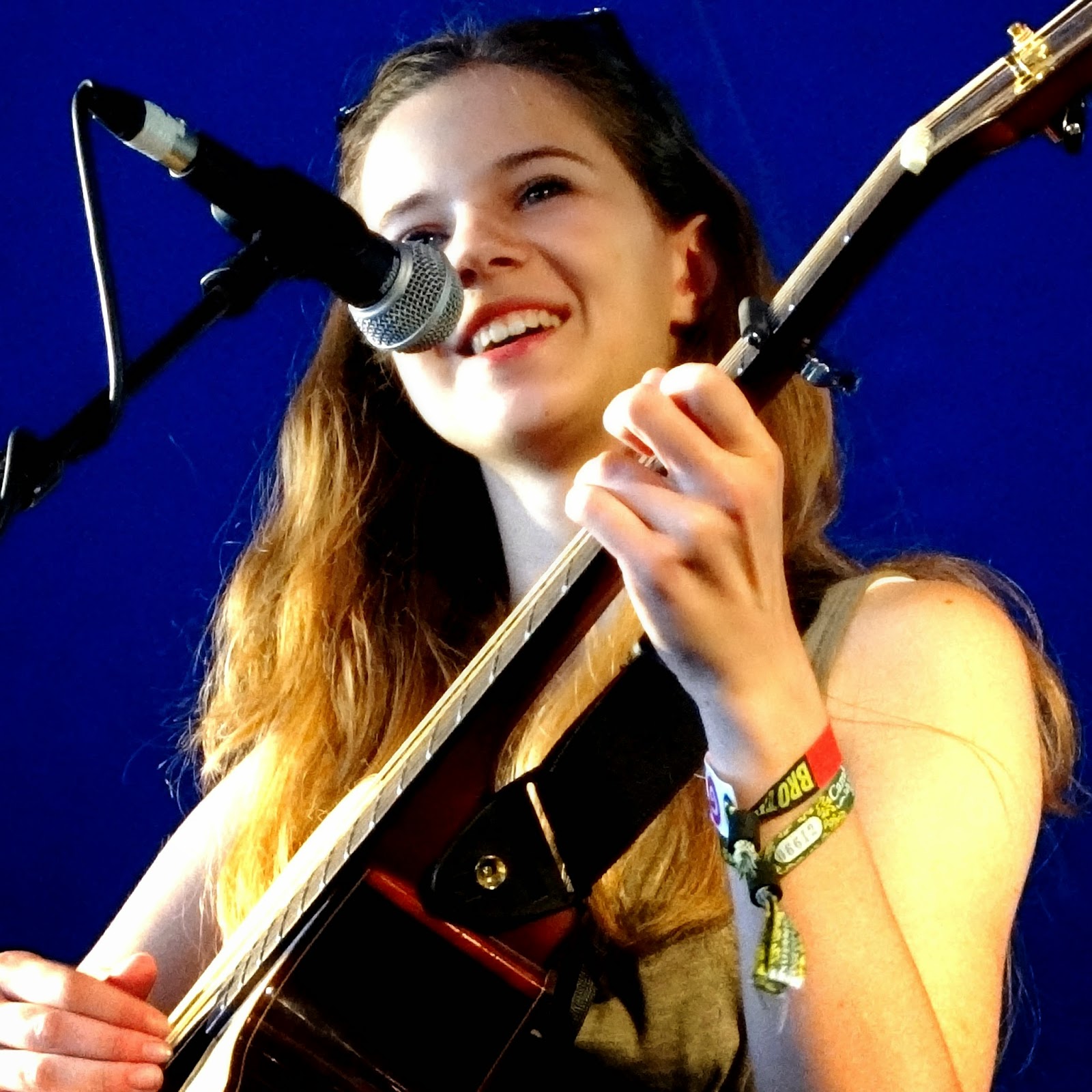 Folk All: FEMMES FATALES OF FOLK