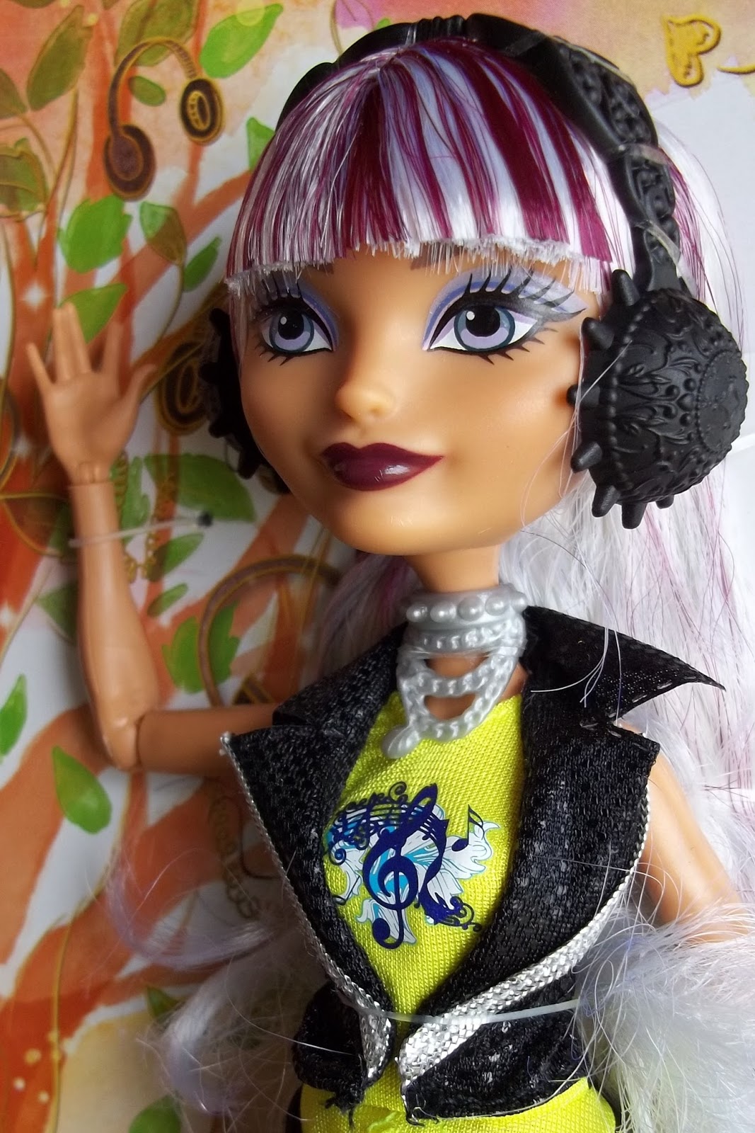 Lindos Sonhos Dourados: Ever After High: Melody Piper