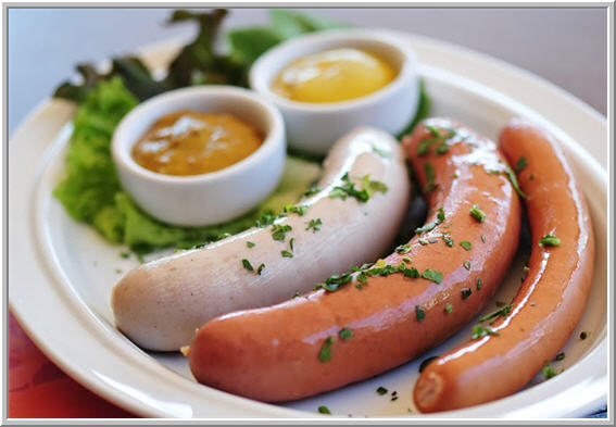 S T R A V A G A N Z A: HISTÓRIA DA SALSICHA