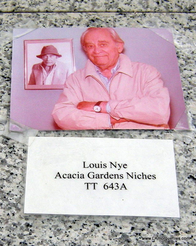Los Angeles Morgue Files: "Zombo" Comic Actor Louis Nye 2005 Hillside ...