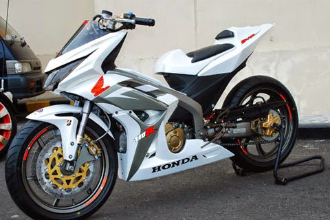 Modifikasi Honda Blade Repsol 2015 - MyOtomotif