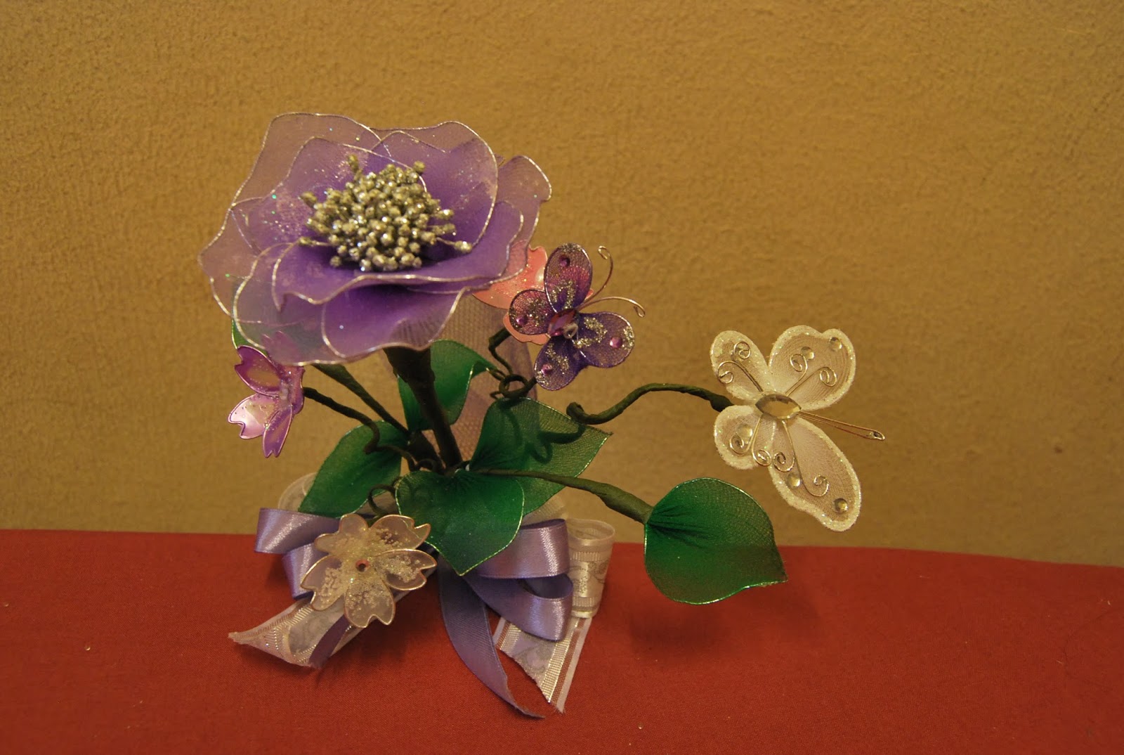 Tulip Chenta: Handmade Bunga Telur