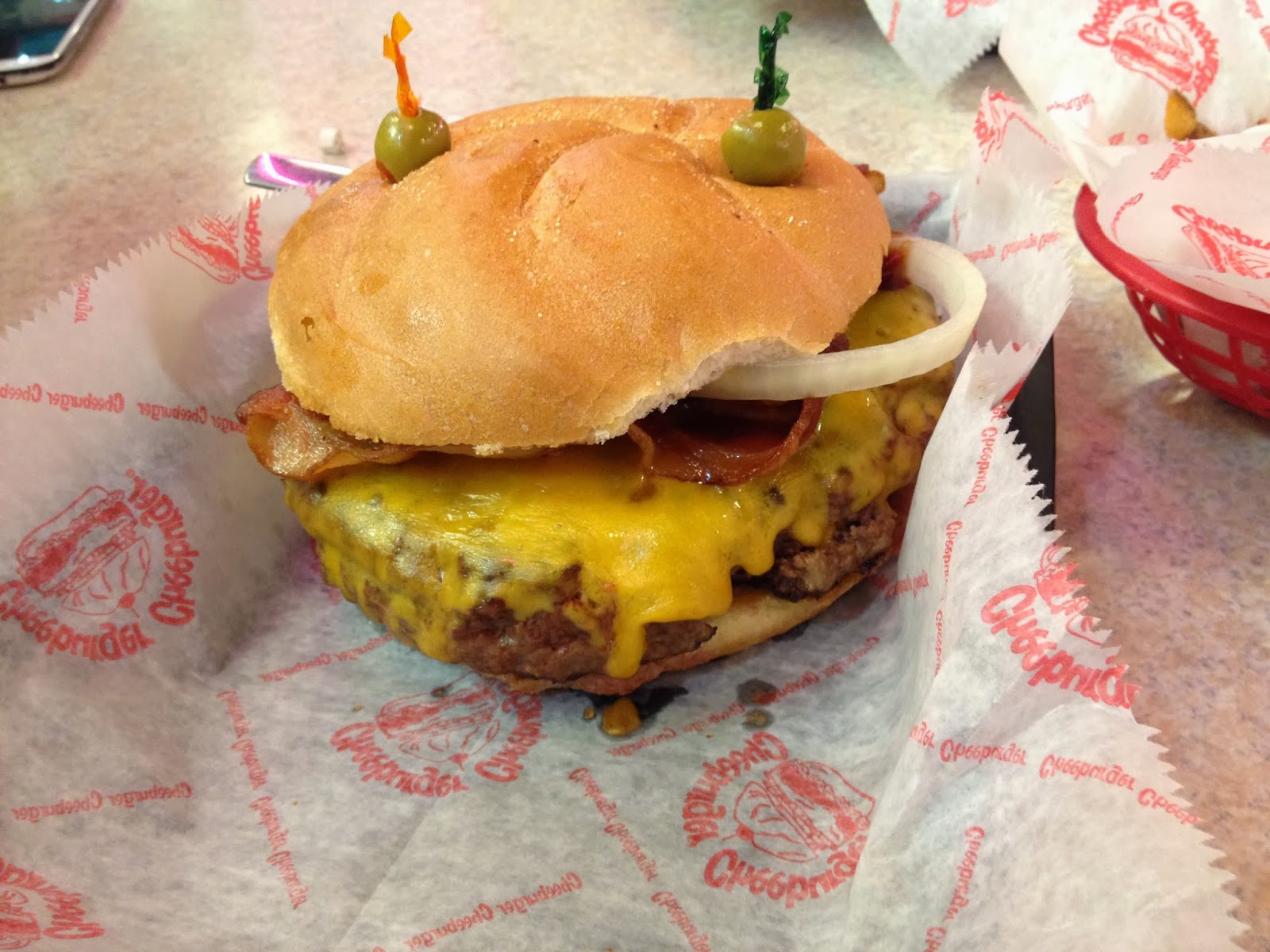 step off george: Cheeburger Cheeburger [Hamilton NJ]