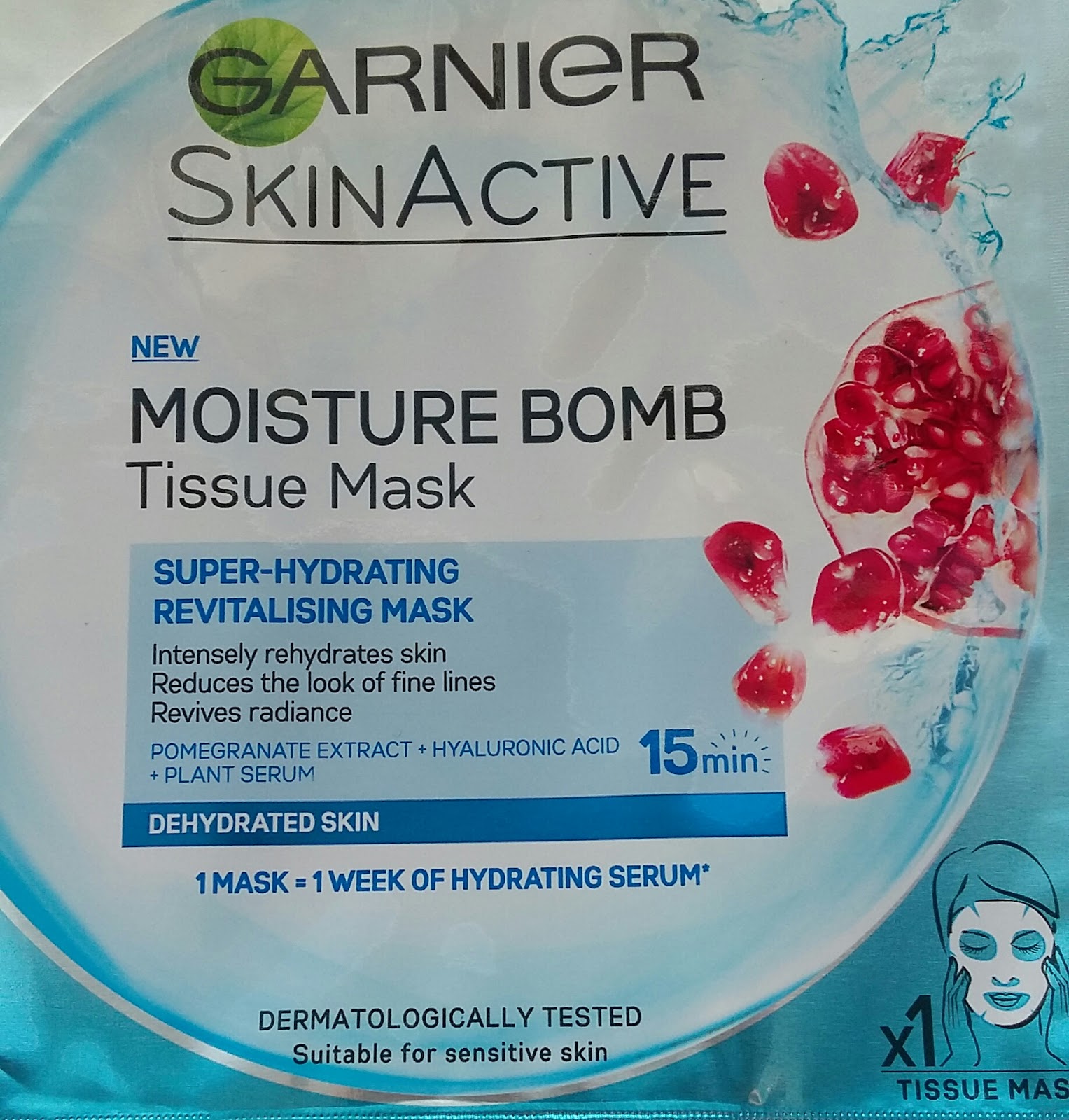 Highstreet Beauty: Review: Garnier SkinActive Moisture Bomb Tissue Mask