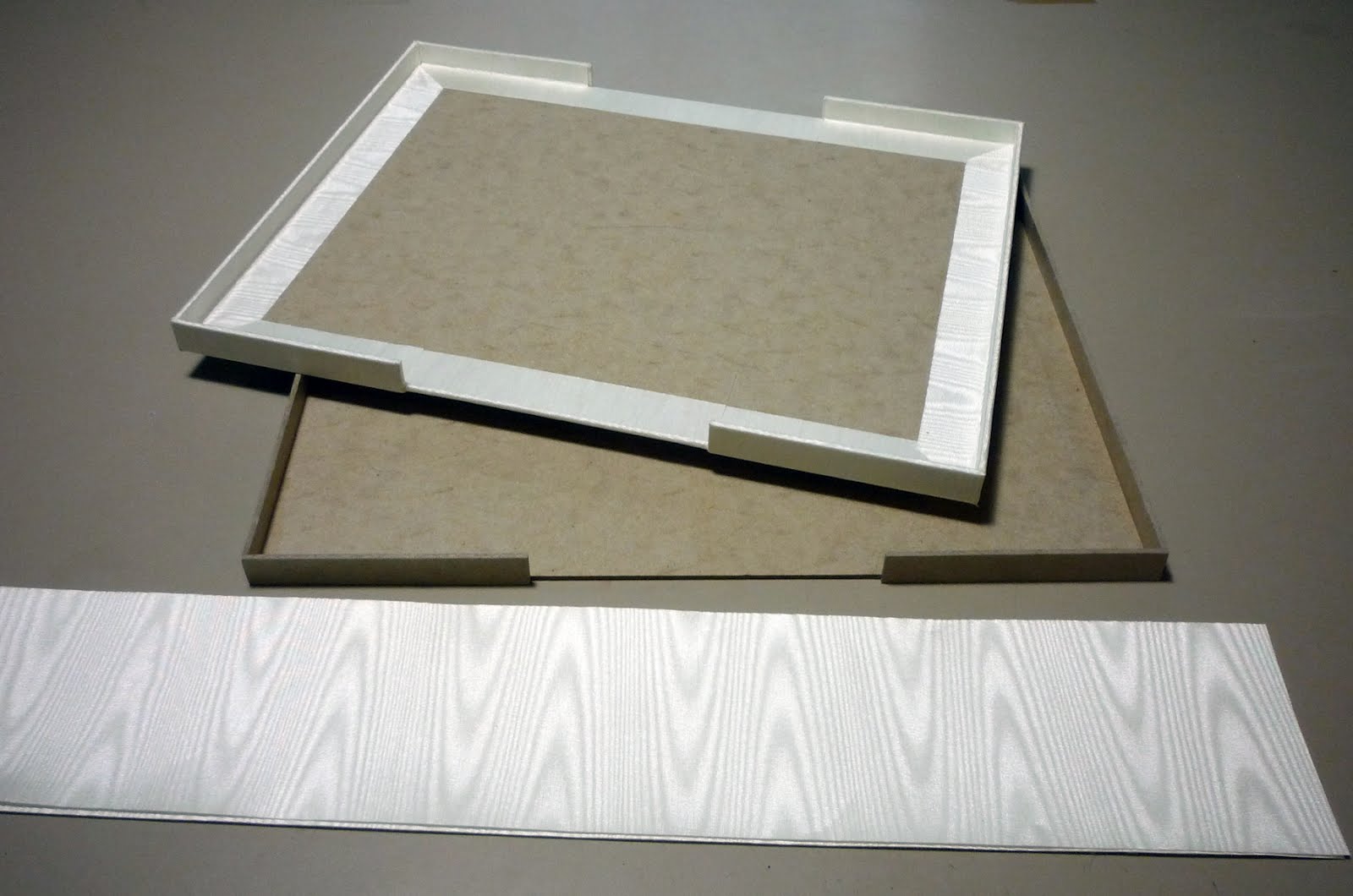About the Binding: Single Tray Box