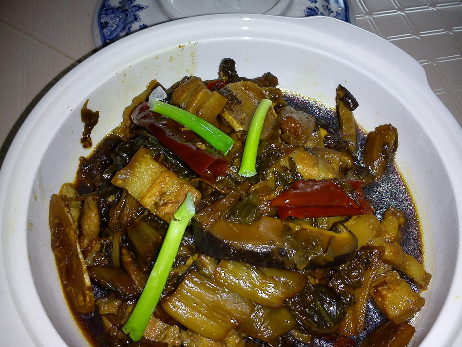 Cooking Pleasure: EZCR#20 - FRAGRANT BRAISED MUI CHOY WITH PORK BELLY