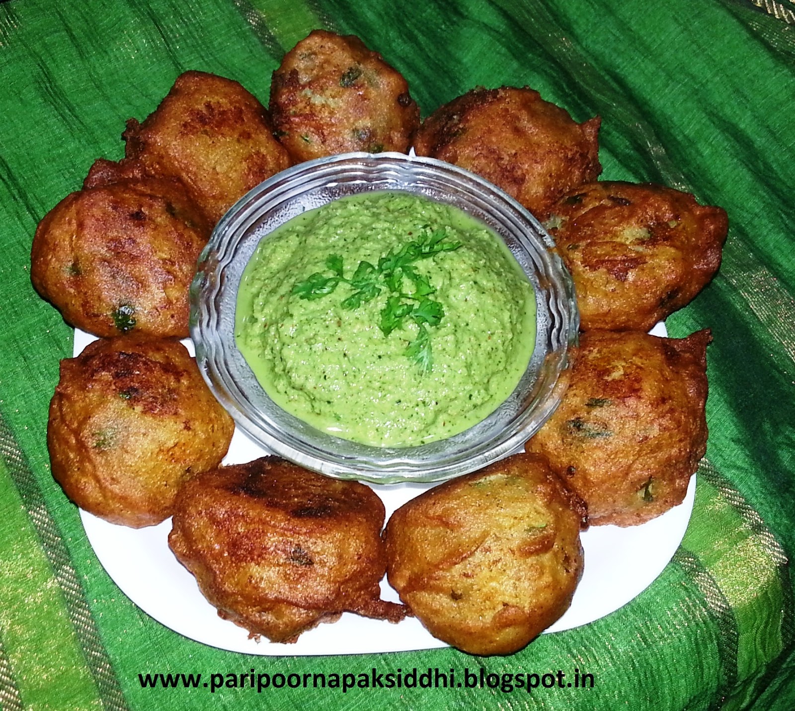 Paripoorna Paksiddhi : UPASACHA BATATA VADA / FRIED POTATO DUMPLINGS ...