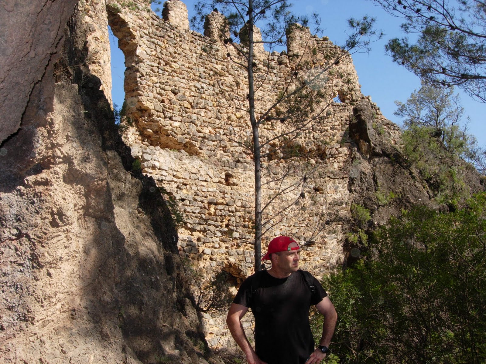 Club 32 Actividades con niños: Castillo de Sueras