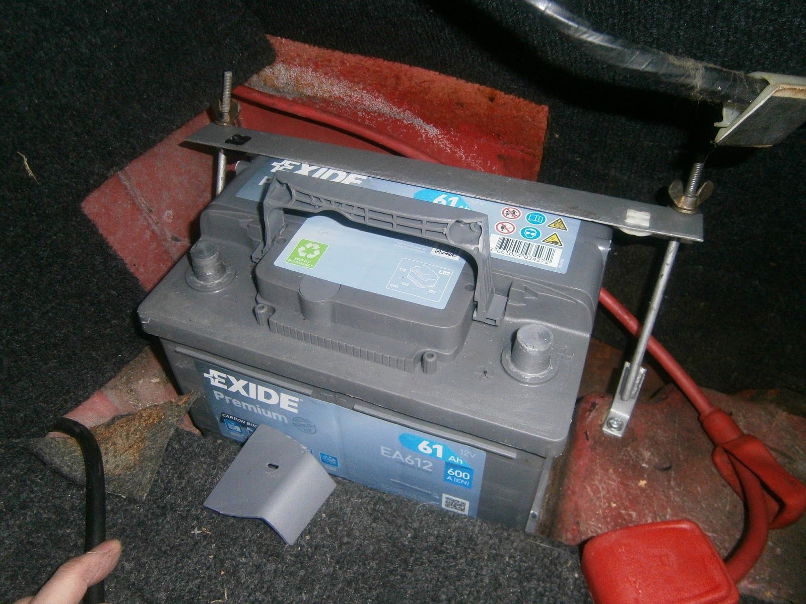 Lotus Excel Restoration: Battery, terminals, case and cables