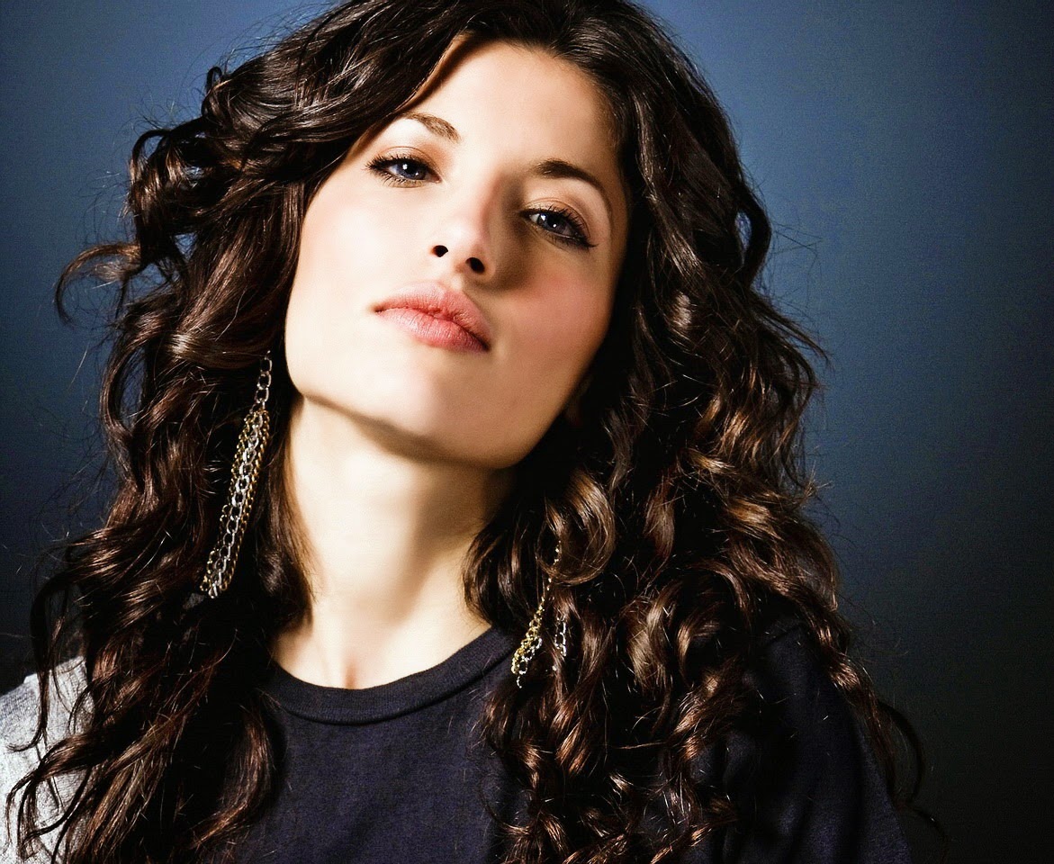 Beautiful Tania Raymonde Images HD Wallpaper - all 4u wallpaper