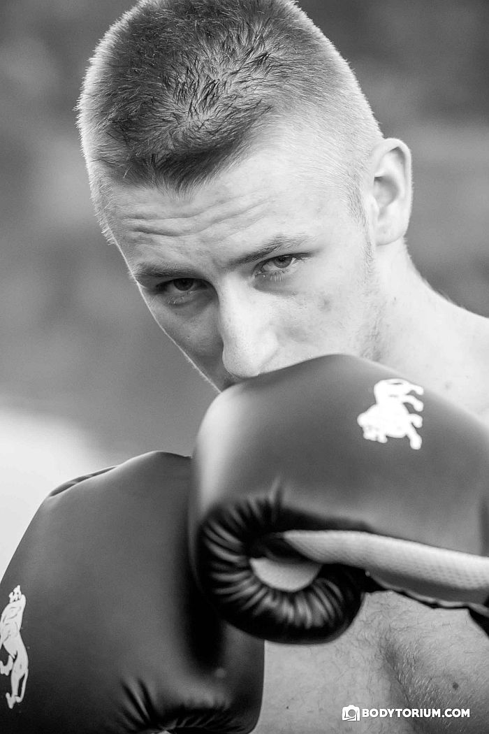 Favorite Hunks & Other Things: Off With Their Clothes! Dominik by ...