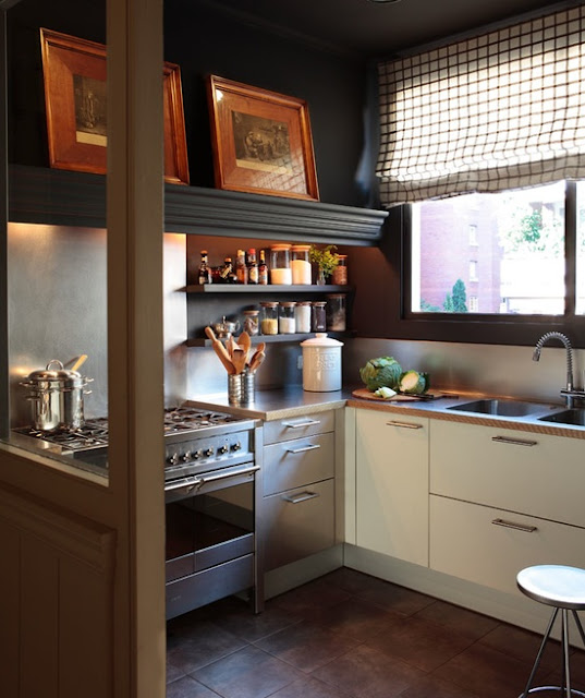 Inspired Whims: The Most Perfectly Quaint Kitchen