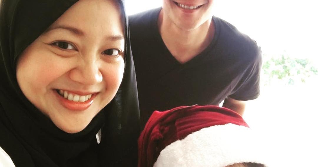 Redza Minhat timang anak ke-2 (gambar baby) - RotiKaya Malaysia