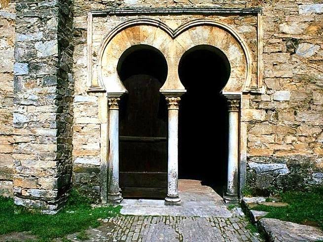 Baúl del Arte: LA ARQUITECTURA MOZÁRABE