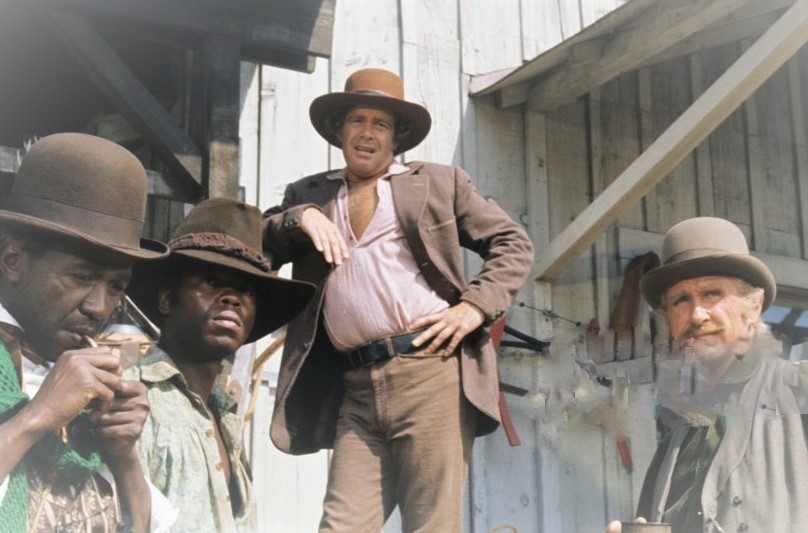 ROOTS- Raíces (1977)