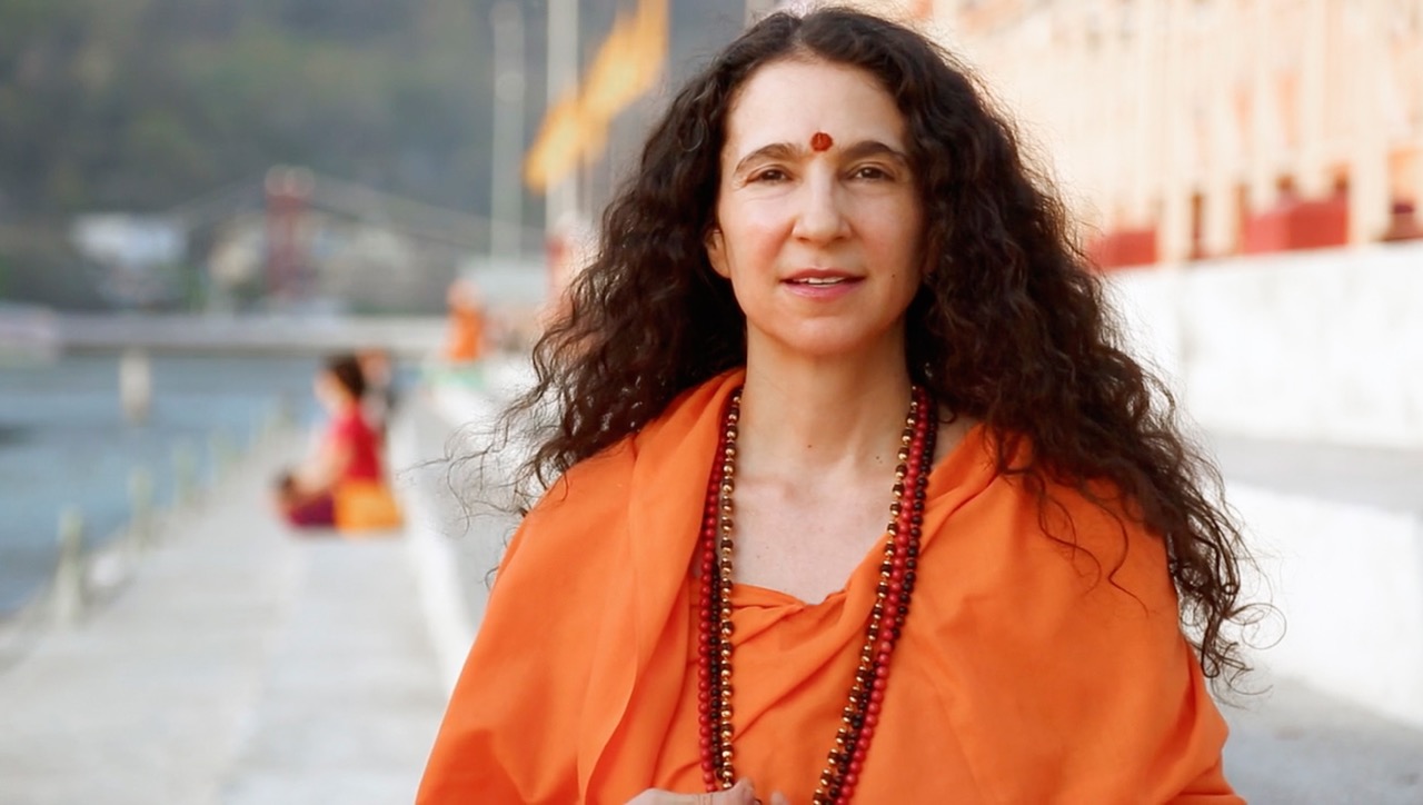 Sadhvi Bhagawati Saraswati - Biography