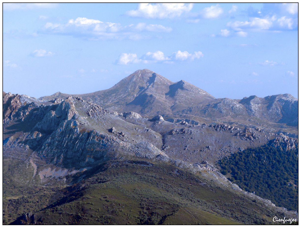 Caleyando con Cienfuegos: Bodón de Cármenes desde Pontedo