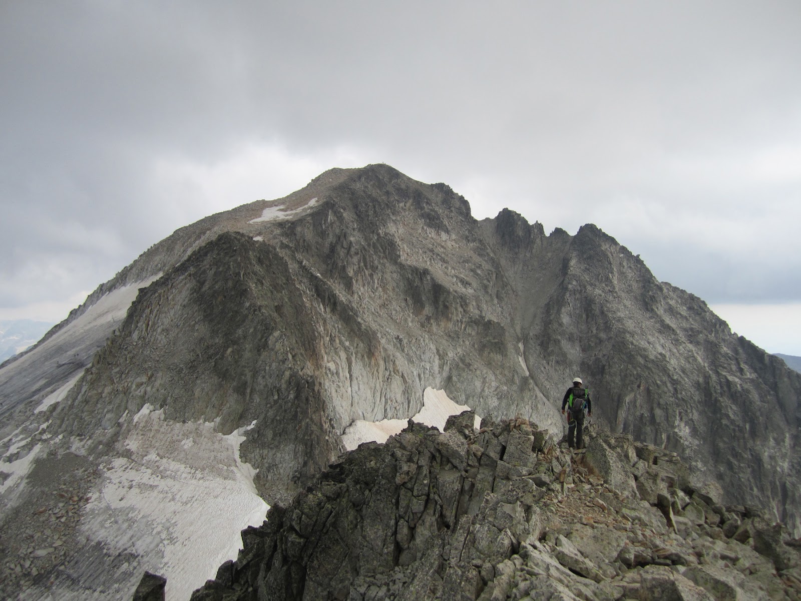 Cresta Cregueña + Cresta del Medio (9 tresmiles) ~ Raulsaki por el Mundo