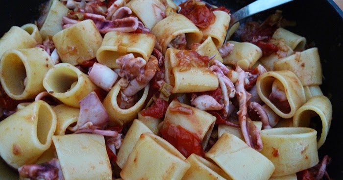 AAA ACCADEMIA AFFAMATI AFFANNATI: Mezzi paccheri con i totani e ...