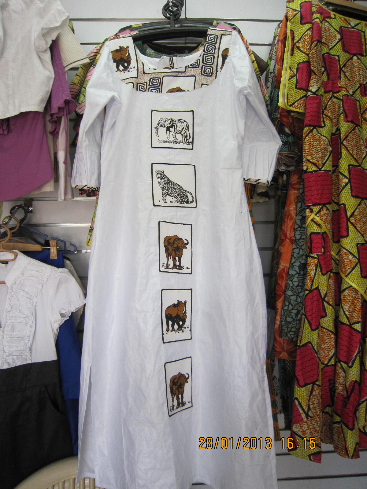 Silver Tailoring Mart: DRESSES, KIDS,BLAZER,DERA etc!!!