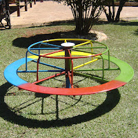 Animamix Playgrounds tudo para sua area de lazer: Gira - Gira Infantil