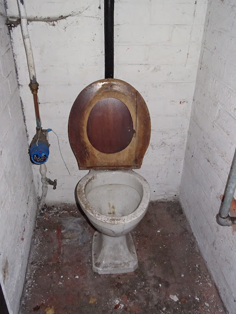 Vintage Vixen: The House That I Grew Up In