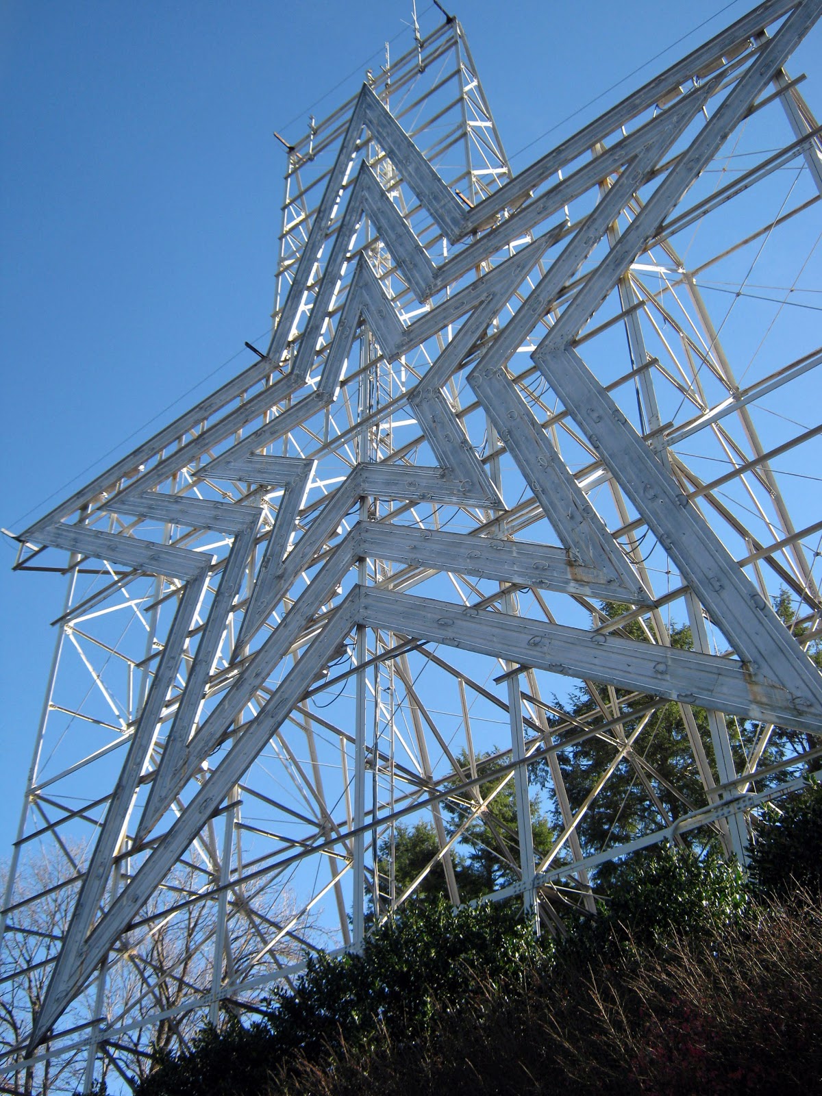 The Continuing Adventures of Eric, Noelle and Sierra: The Roanoke Star ...