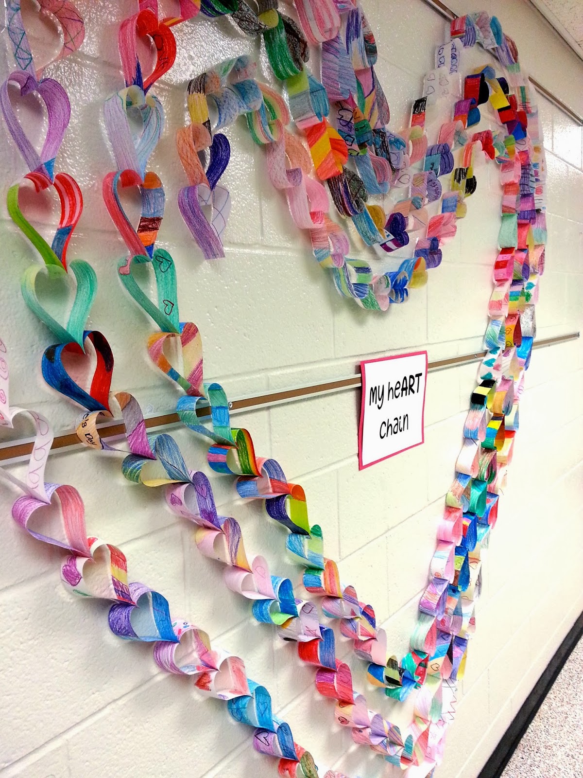 My Paper HeART Chain Art With Mrs Nguyen My Paper HeART Chain Art With Mrs Nguyen