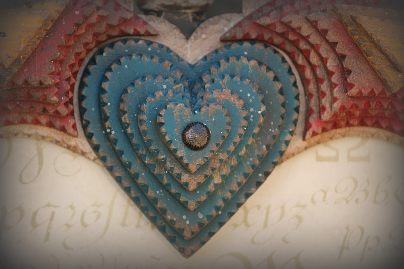 Downeast TRamp and Whimsy: Tramp Art Heart Frame COmpleted