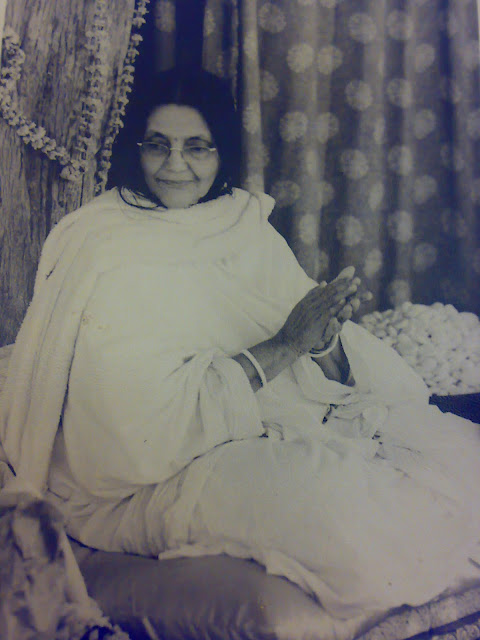 Radheshwari: Sri Sri Anandamayi Ma