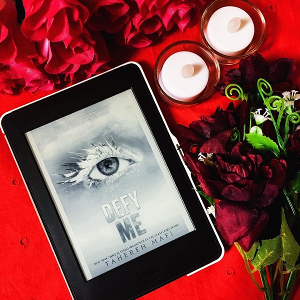 Resenha #384: Defy Me - Tahereh Mafi (HarperCollins)