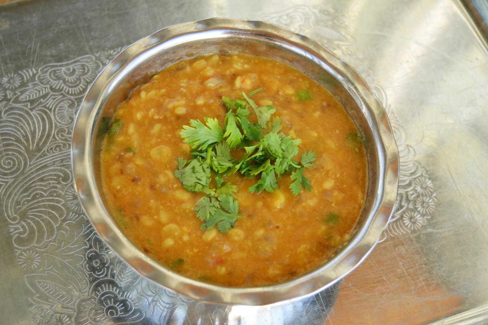 Mangojauhetta: Viiden linssin muhennos - Panchratan daal