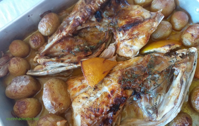 COZINHA DE AFECTOS: Cabeça de garoupa assada com tomilho e limão