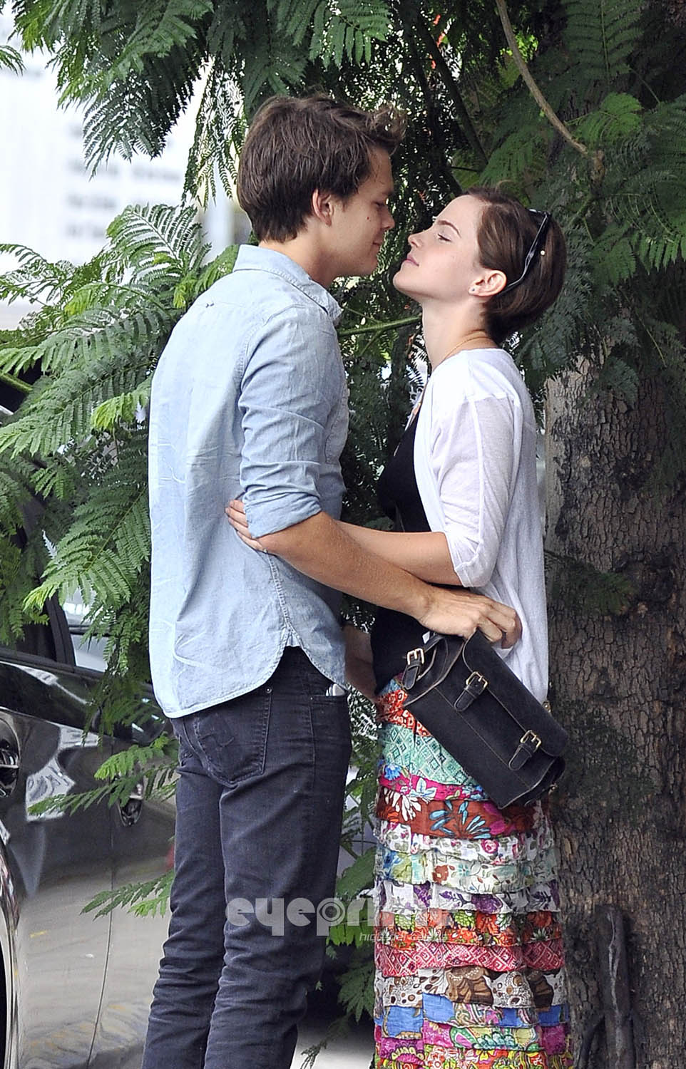 Emma Watson Jay Barrymore Kiss