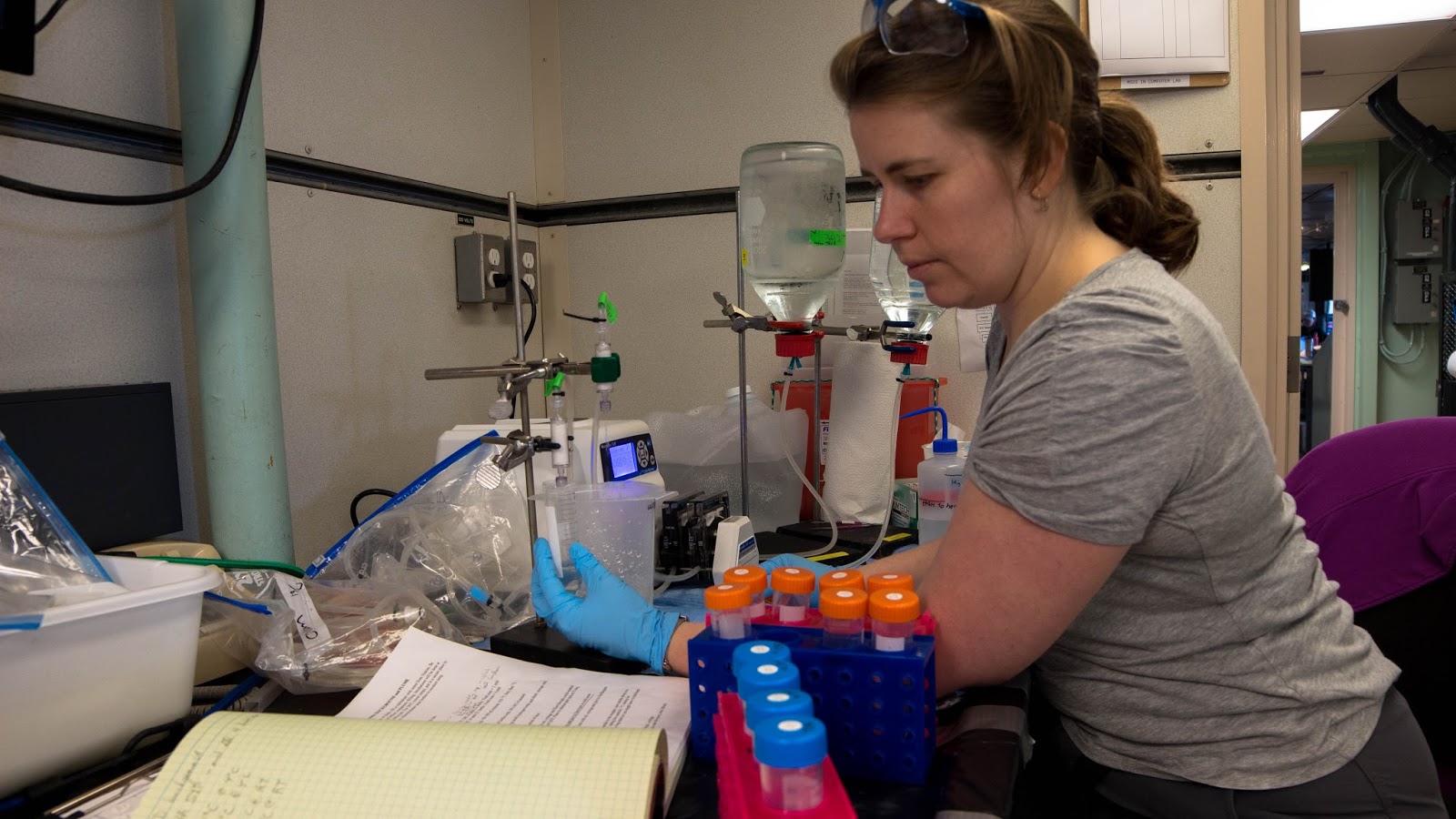 Axial Seamount Expedition 2015