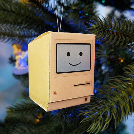 Papercraft Apple Macintosh Christmas Ornament | Tektonten Papercraft