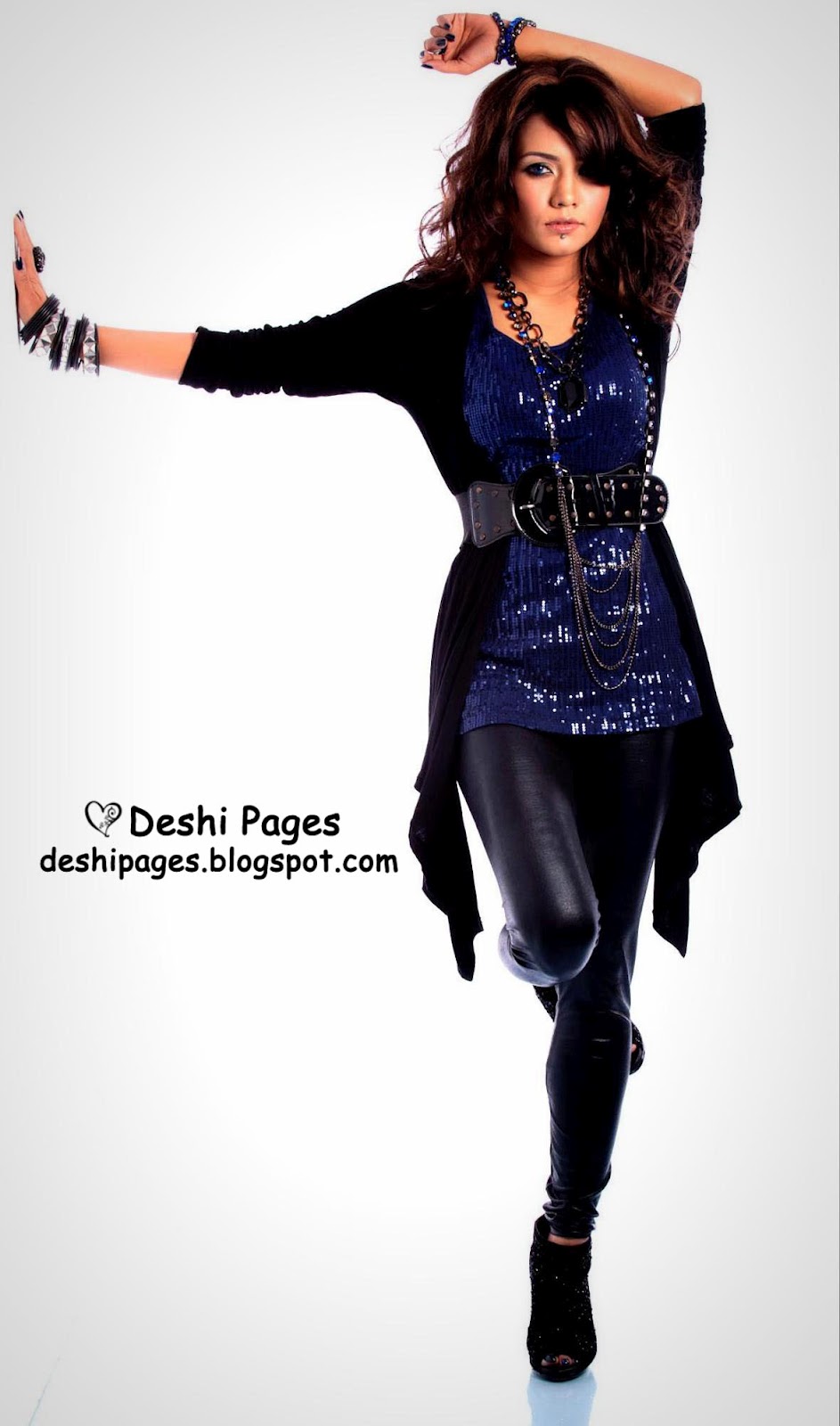 Singer Mila Picture and Biography