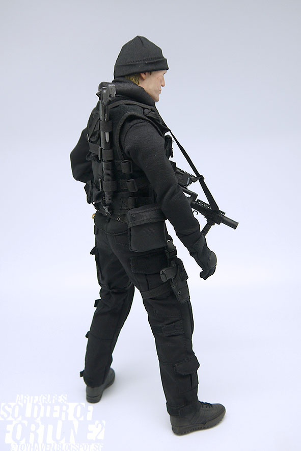 toyhaven: Expendables Gunner Jensen (Dolph Lungren) 12" Figure - Art ...