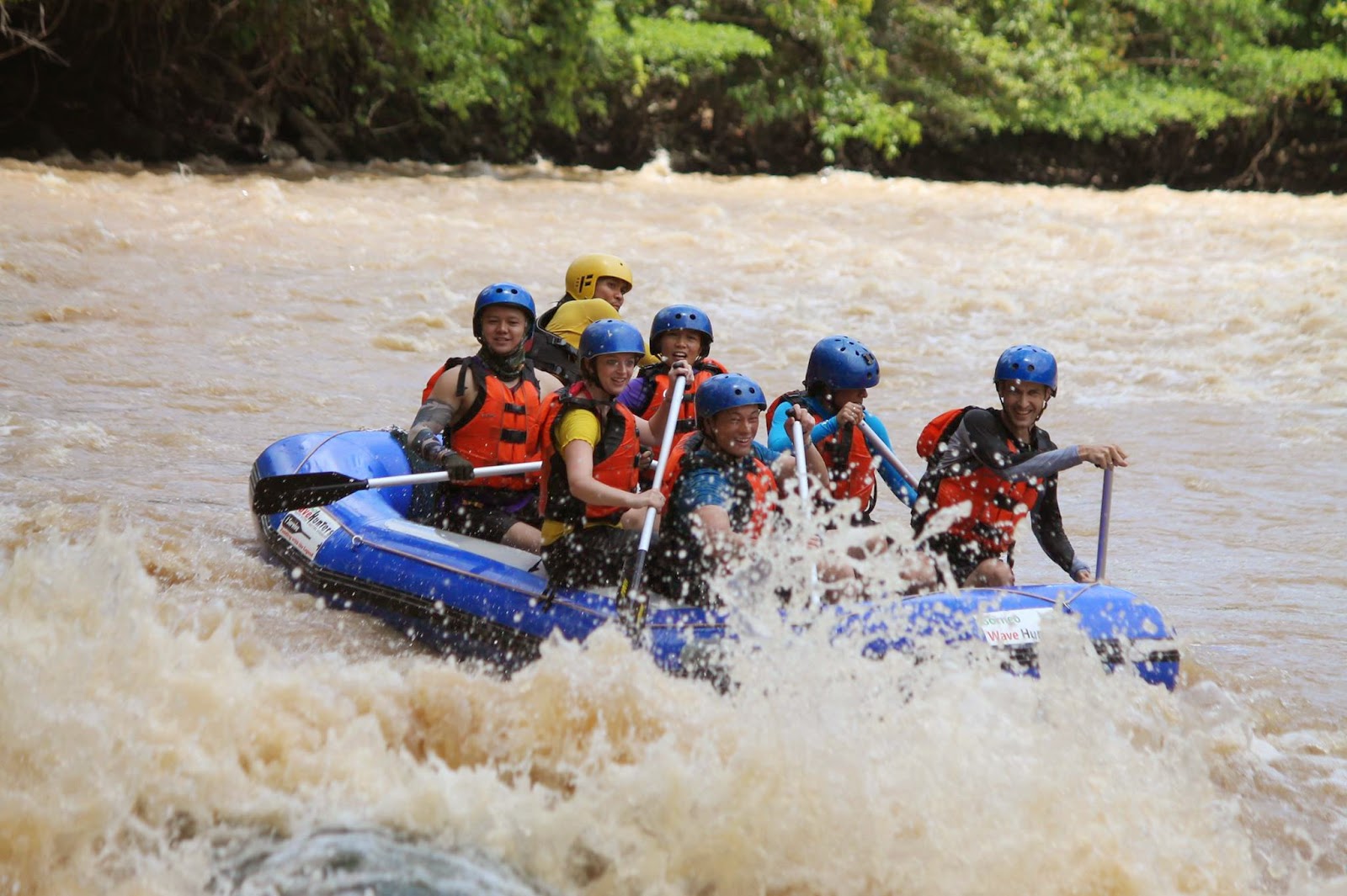 The Chronicle :Sungai Padas (White Water Rafting)